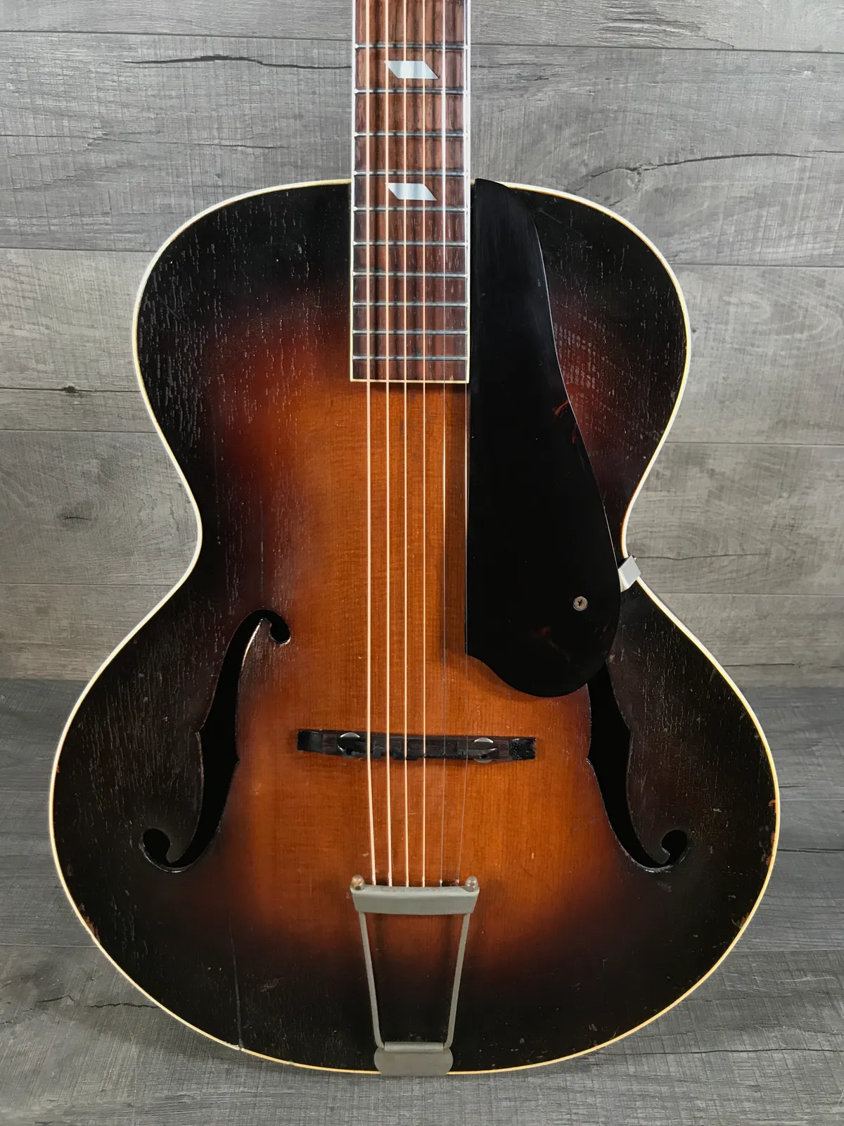 1940 Epiphone Blackstone Sunburst > Guitars Archtop Electric & Acoustic ...