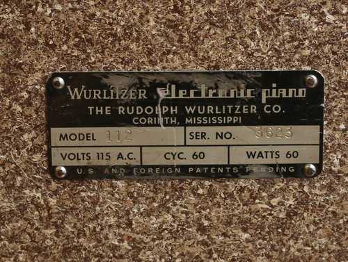1950 Wurlitzer Model 112 > Keyboards | Rock n Roll Vintage Guitars