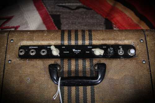Supro Chicago 51 > Amps & Preamps | Rumble Seat Music