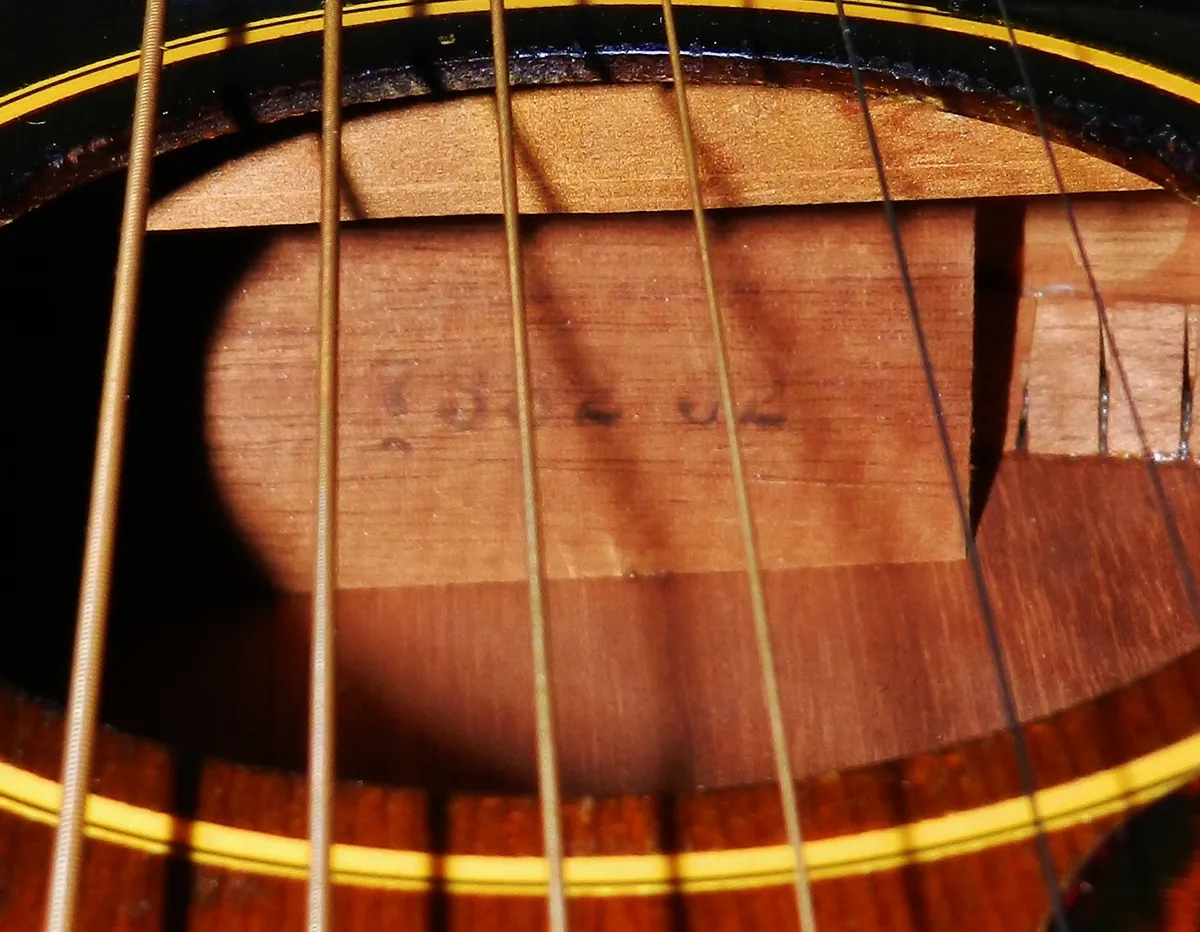 1951 Gibson LG-2 3/4 Arlo Guthrie LG-2 3/4 Arlo Guthrie Sunburst ...
