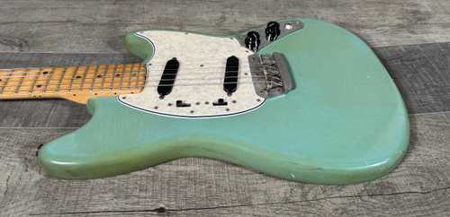 1956 Fender Duo Sonic II Daphne Blue > Guitars Electric Solid Body | SS ...
