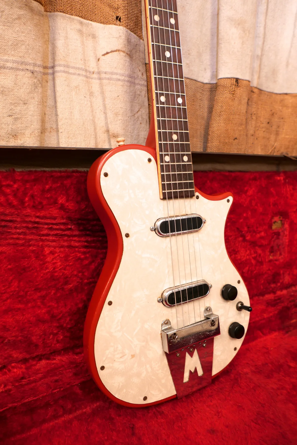 1957 Magnatone Mark III Red - Refin > Guitars Electric Solid Body ...