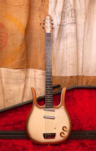 1959 Danelectro 4623 Long Horn Baritone 6-String Bass Copperburst ...