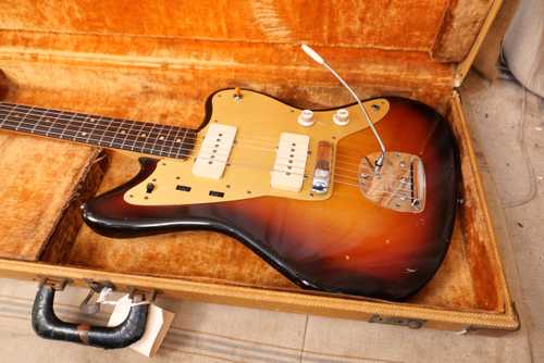 1959 Fender Jazzmaster Sunburst > Guitars Electric Solid Body ...