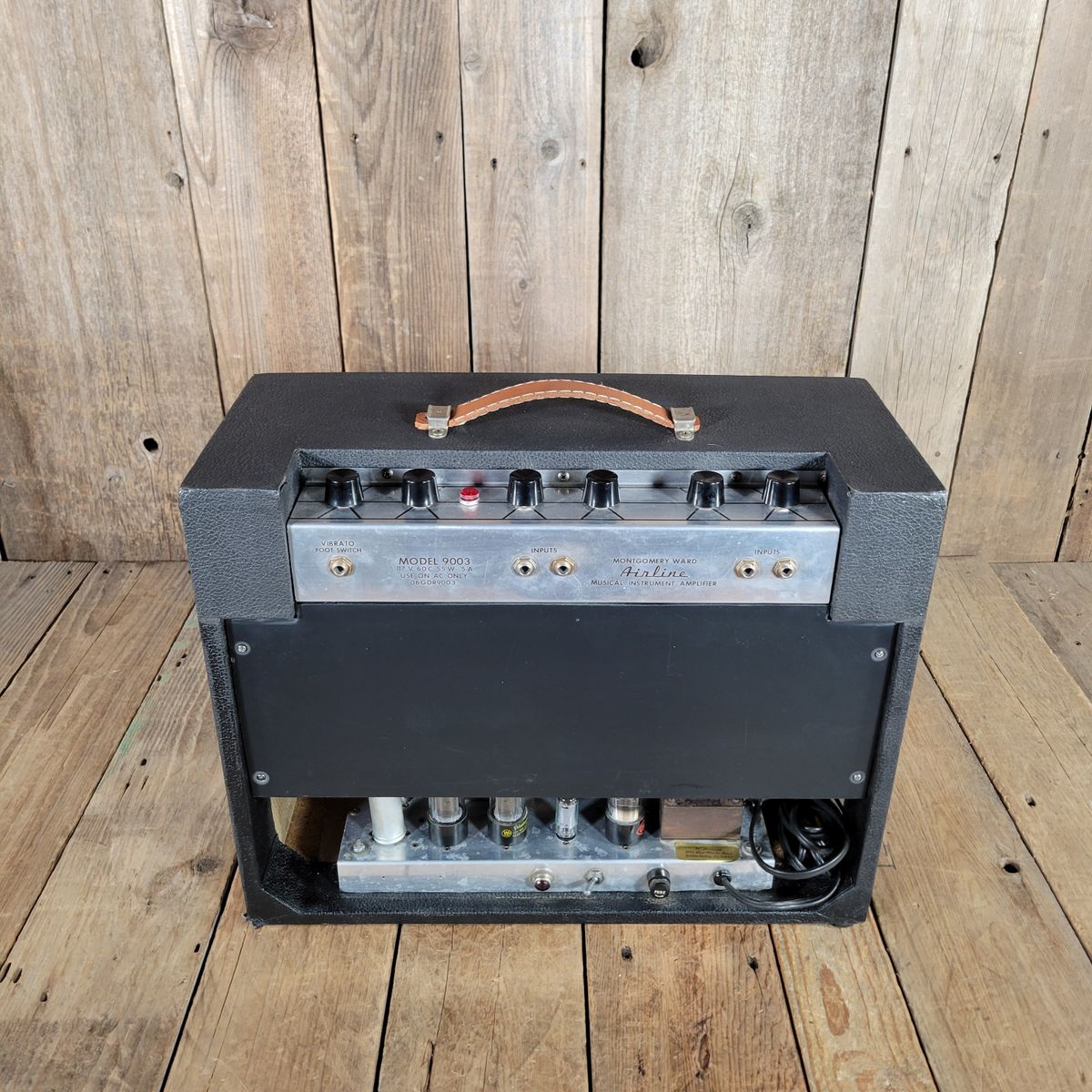 1960 Airline Model 9003 Amp Black / Cream > Amps & Preamps | Mahar's ...