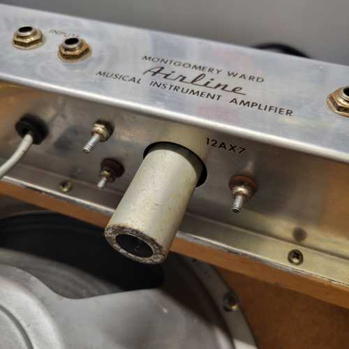 1960 Airline Model 9003 Amp Black / Cream > Amps & Preamps | Mahar's ...