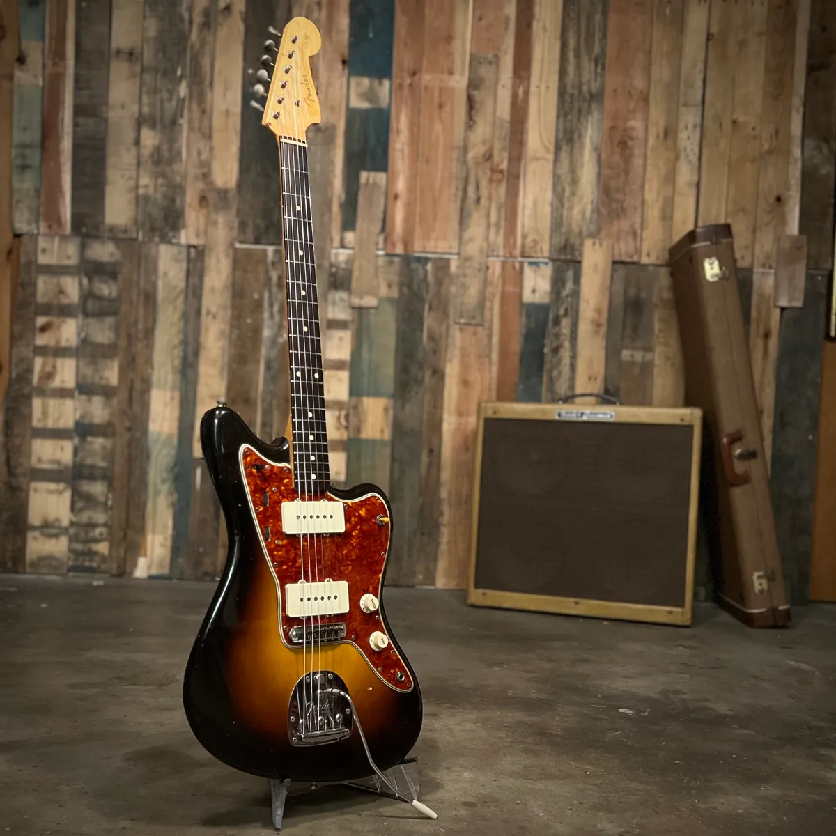 1960 Fender Jazzmaster > Guitars Electric Solid Body | Vintage World ...