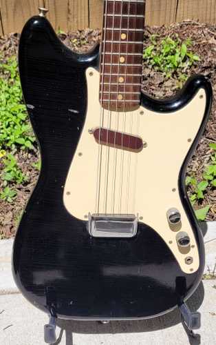 1960 Fender Musicmaster Black > Guitars Electric Solid Body | Player ...