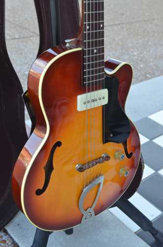 1960 Guild M-65 3/4 Freshman Sunburst > Guitars Electric Semi-Hollow ...
