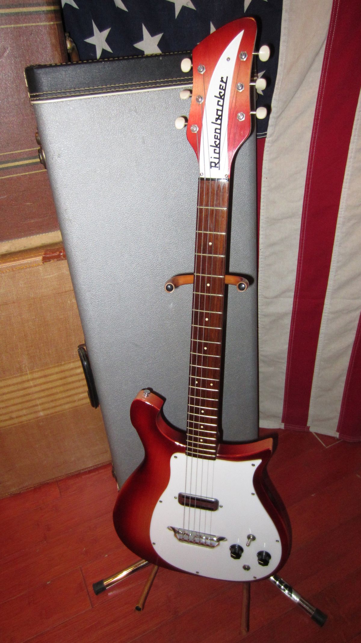 1963 Rickenbacker Model 425 Sunburst > Guitars Electric Solid Body ...