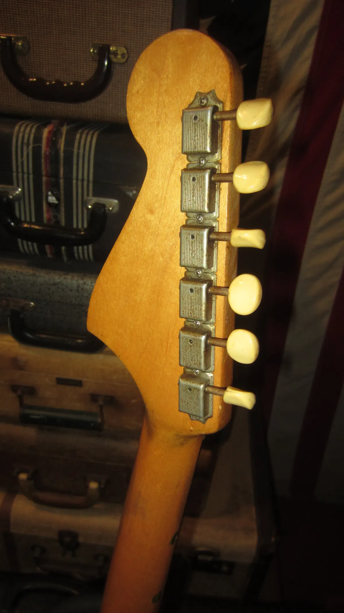 1964 Fender Duo Sonic II Red > Guitars Electric Solid Body | Rivington ...