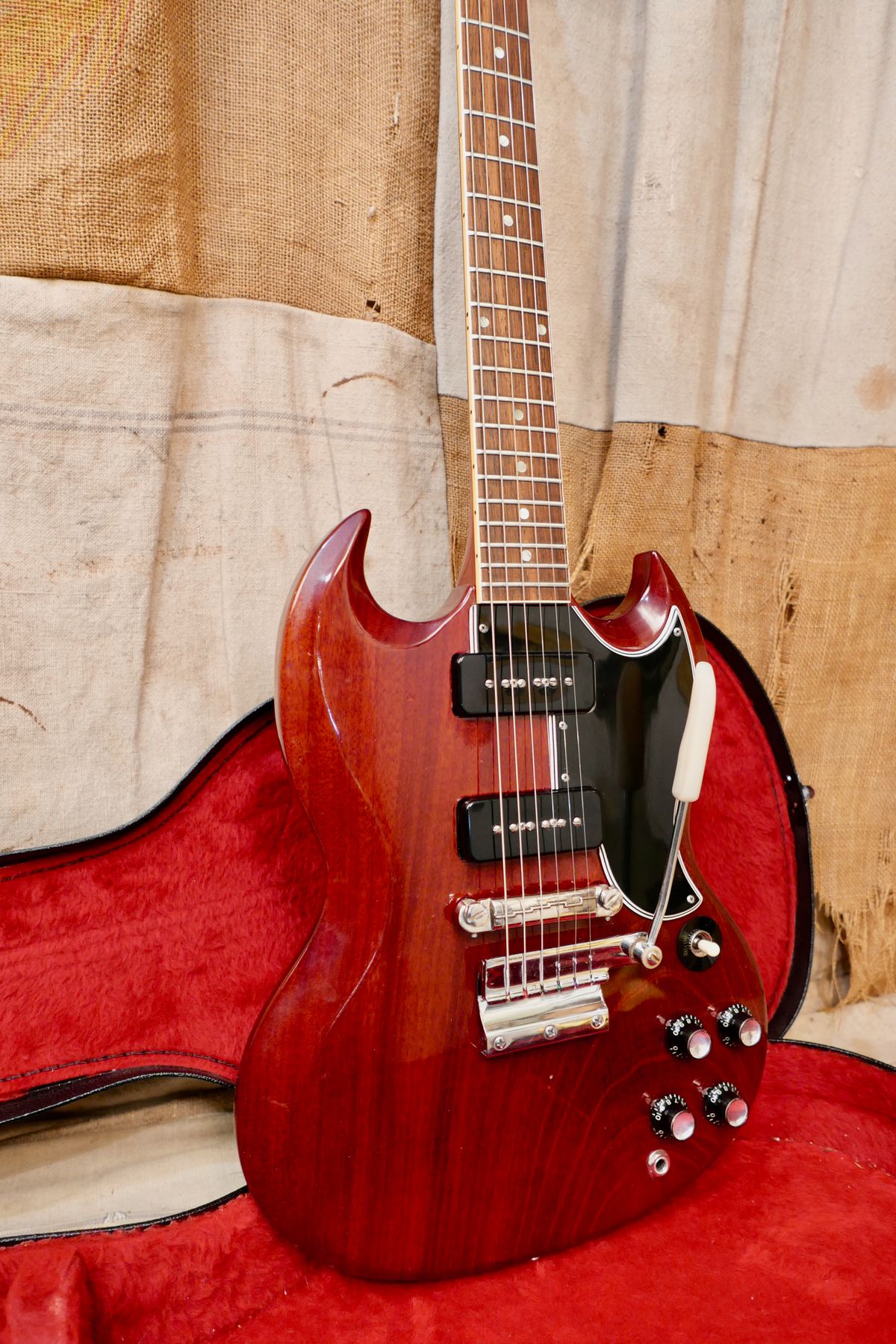 1964 Gibson SG Special Cherry Red > Guitars Electric Solid Body ...
