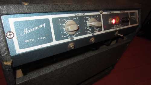 1964 Harmony H-304 Combo Amp Blue > Amps & Preamps | Rivington Guitars