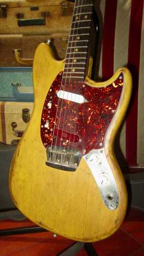1965 Fender Mustang / Duo Sonic Mustard Yellow > Guitars Electric Solid ...