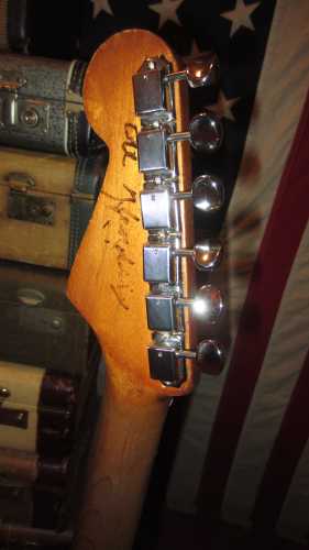 1965 Fender Stratocaster Psychedelic Peace Paint > Guitars Electric ...