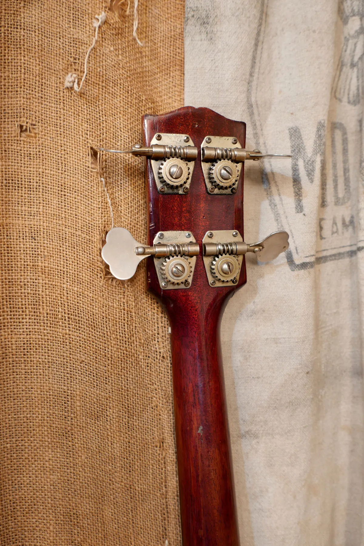 1965 Gibson EB-3 Cherry Red > Guitars Bass | Southside Guitars