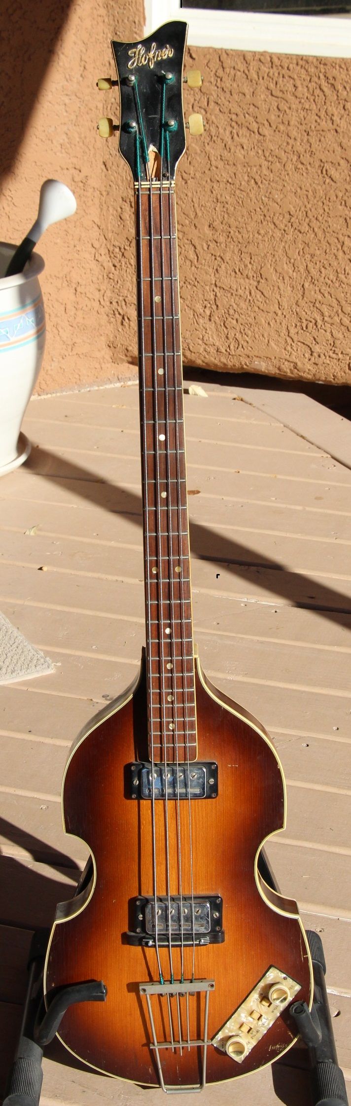 1965 Hofner Bass > Guitars Bass | AJ's Music and Vintage Guitars