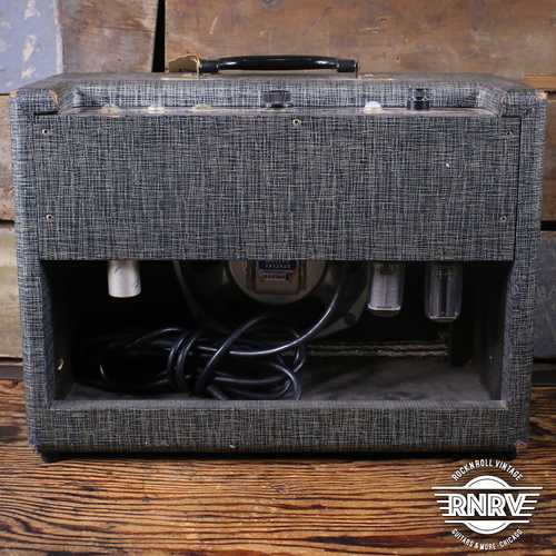 1965 Supro Super 1606 Blue > Amps & Preamps | Rock n Roll Vintage Guitars