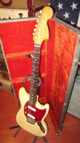 1966 Fender Duo Sonic II White > Guitars Electric Solid Body ...