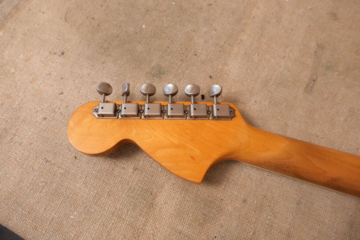 1966 Fender Jazzmaster Metallic Copper > Guitars Electric Solid Body ...