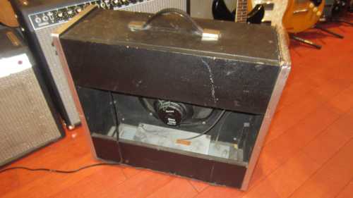 1967 Magnatone Estey T 32 Combo Amp Grey > Amps & Preamps | Rivington ...