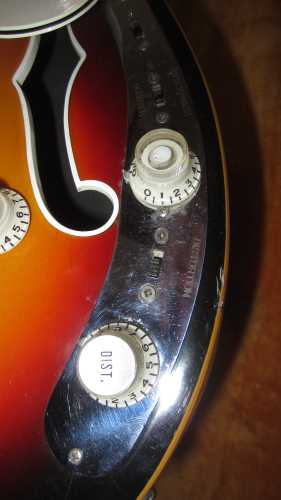 1967 VOX BOSSMAN w/ Built In Effects Sunburst > Guitars Electric Semi ...
