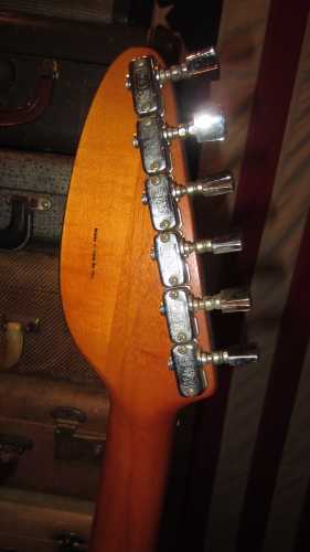 1967 VOX Ultrasonic Burgundy > Guitars Electric Semi-Hollow Body ...