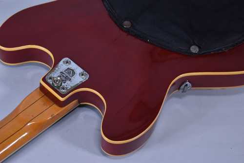 1967 Vox Ultrasonic Cherry > Guitars Electric Solid Body | Imperial ...