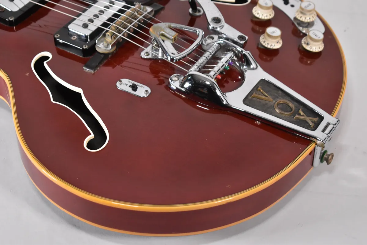 1967 Vox Ultrasonic Cherry > Guitars Electric Solid Body | Imperial ...