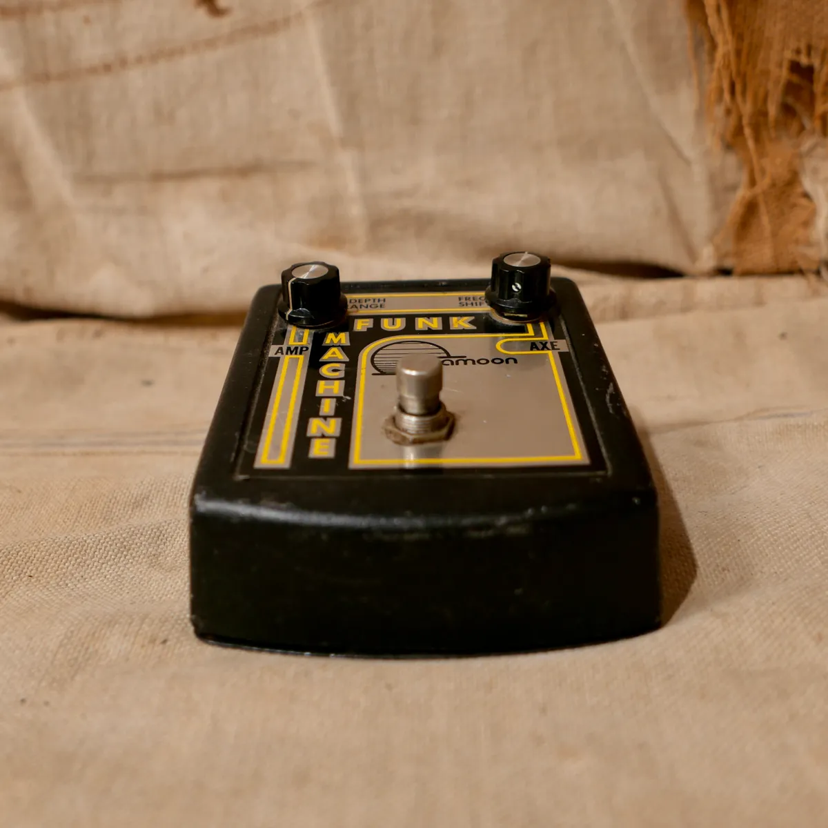 1970 Seamoon Funk Machine Black > Guitars Electric Solid Body ...
