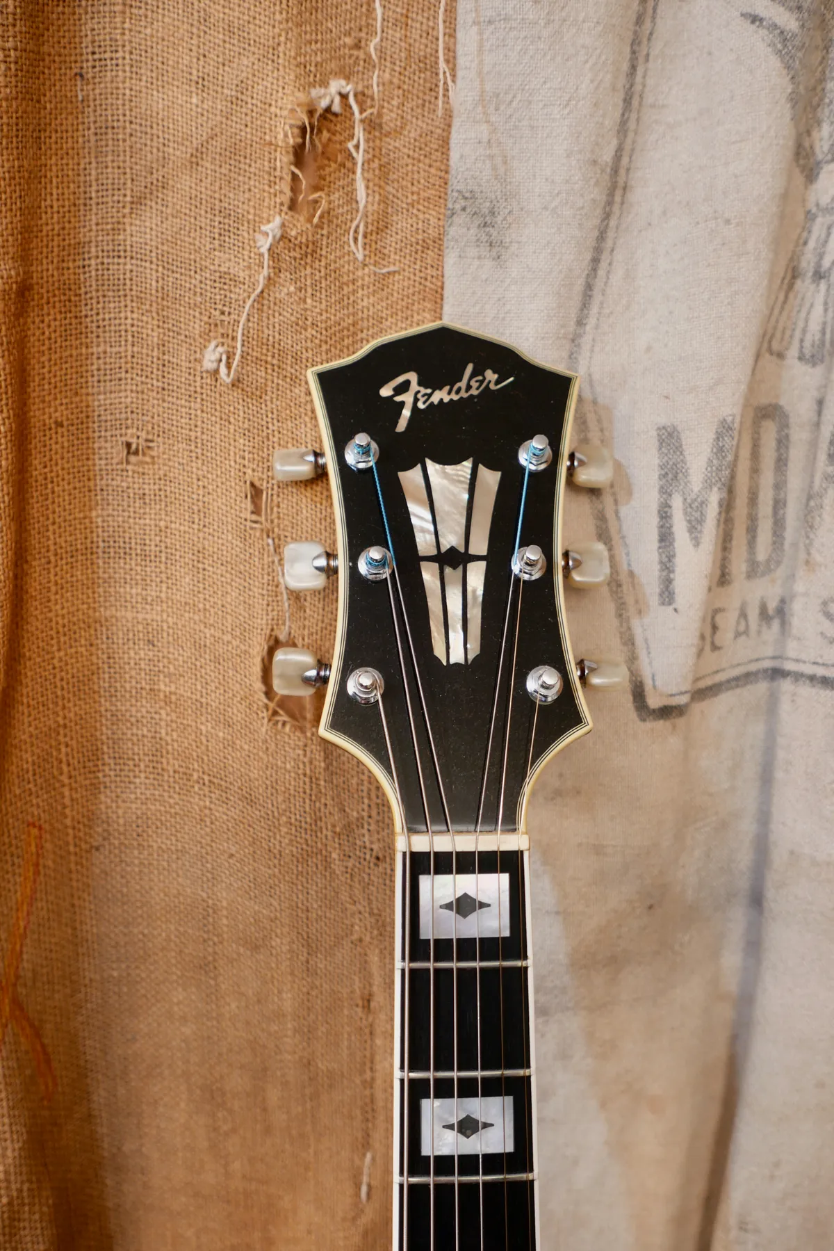 1971 Fender Montego Sunburst > Guitars Archtop Electric & Acoustic ...