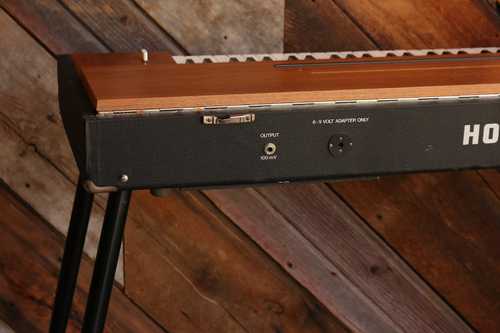 1971 Hohner Clavinet D6 Natural > Keyboards | Rock n Roll Vintage Guitars