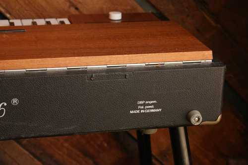 1971 Hohner Clavinet D6 Natural > Keyboards | Rock n Roll Vintage Guitars