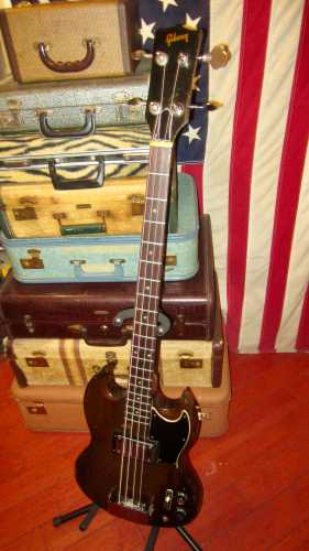 1974 Gibson EB-4L Walnut > Guitars Bass | Rivington Guitars