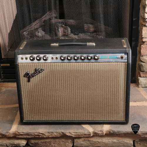 1975 Fender Deluxe Reverb > Amps & Preamps | Gary's Classic Guitars LLC