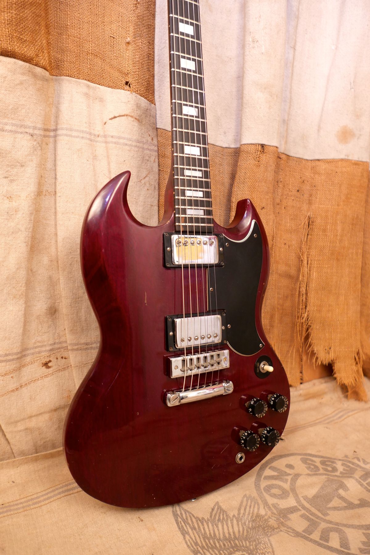 1975 Gibson SG Standard Cherry Red > Guitars Electric Solid Body ...