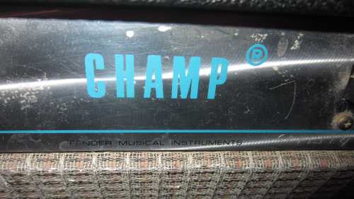 1976 Fender Champ Silverface > Amps & Preamps | Rivington Guitars