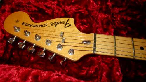 1976 Fender Stratocaster Black > Guitars Electric Solid Body ...