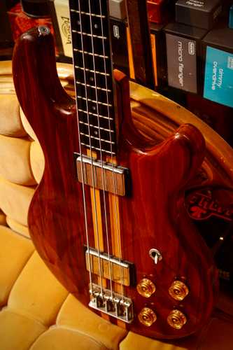 1977 Kramer 450B > Guitars Bass | Mom and Dad's Music