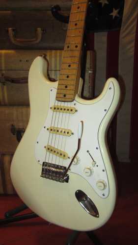 1979 Cortez Stratocaster Copy White > Guitars Electric Solid Body ...
