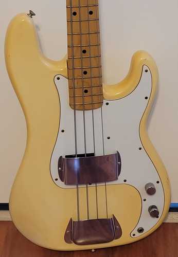 1979 Fender Precision Cream White > Guitars Bass | Player Guitars