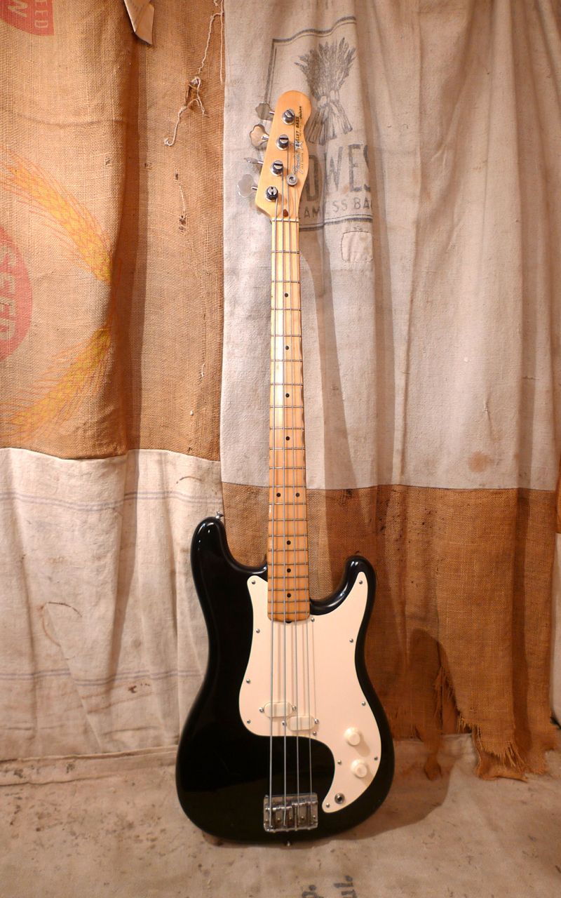 1980 Fender Bullet Bass Deluxe Black > Guitars Bass | Southside Guitars