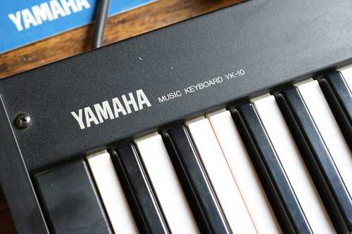 1980 Yamaha CX5M > Keyboards | Rock n Roll Vintage Guitars