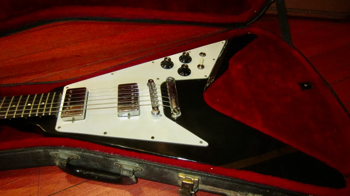 1981 Gibson Flying V Black > Guitars Electric Solid Body | Rivington ...