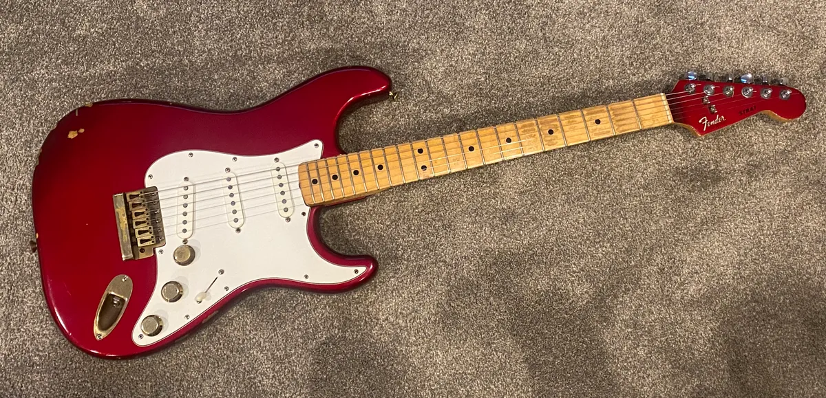 1983 Fender The Strat Candy Apple Red > Guitars Electric Solid Body ...