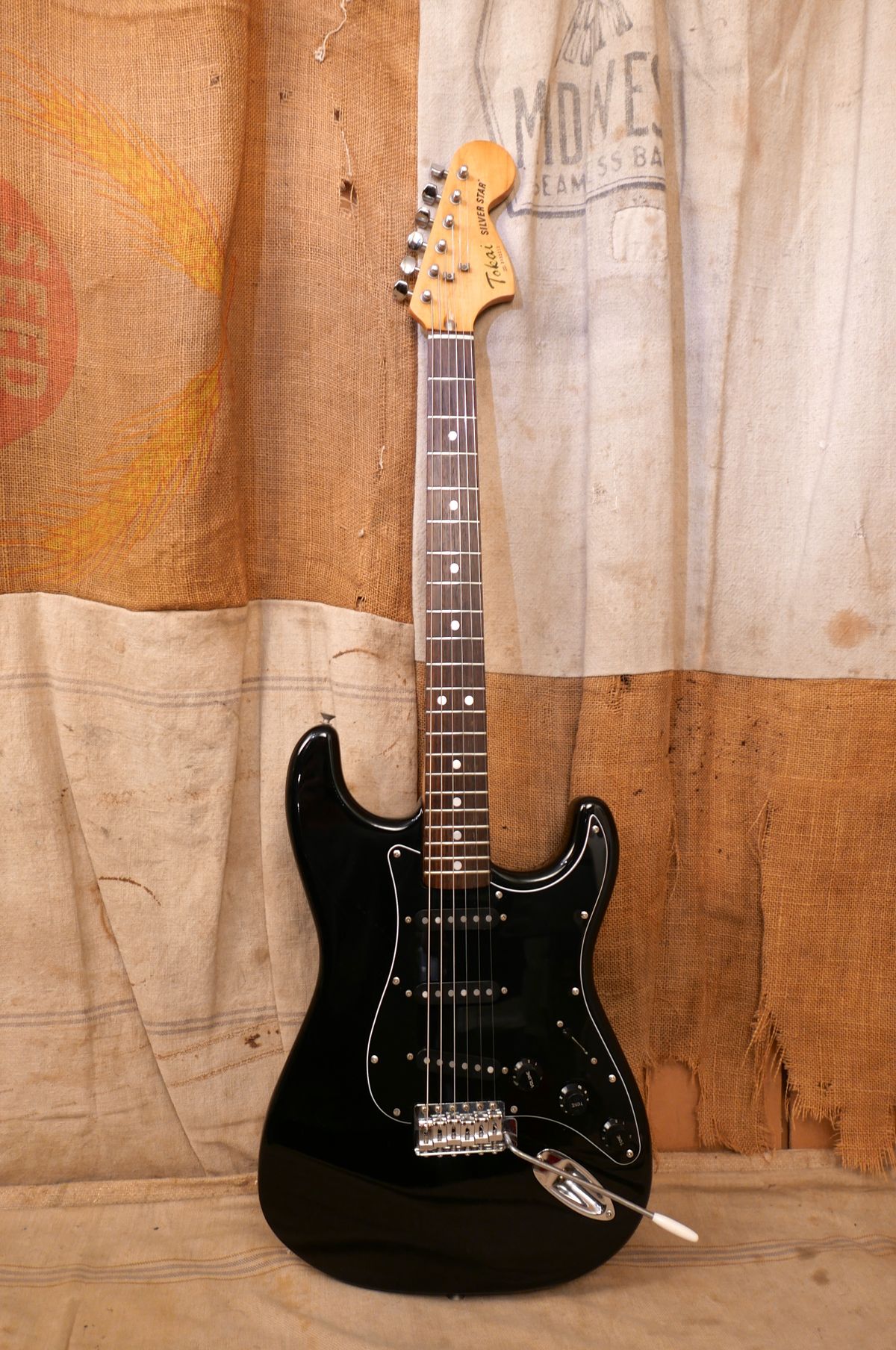 1983 Tokai Silver Star Black > Guitars Electric Solid Body | Southside ...