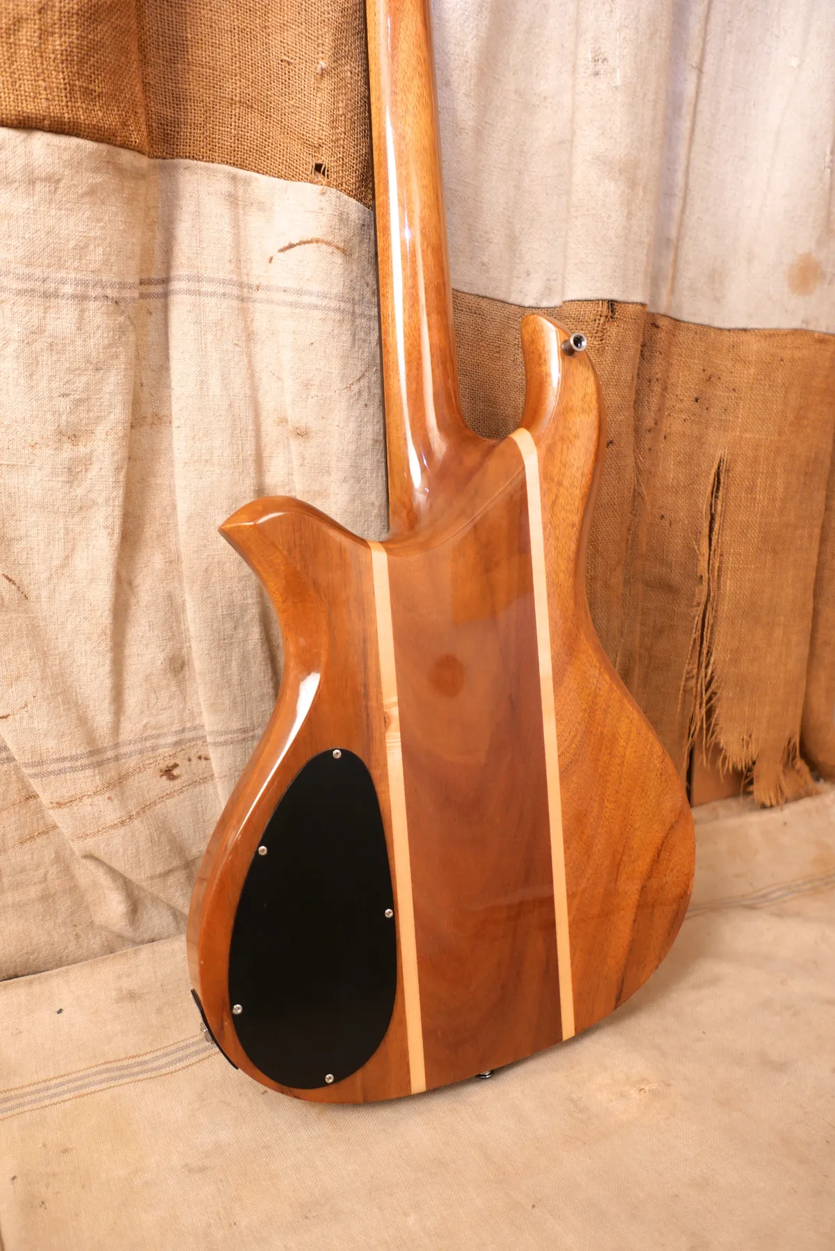 1984 B.C. Rich Eagle Natural > Guitars Electric Solid Body | Southside ...