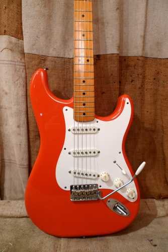 1984 Fender Stratocaster Fiesta Red > Guitars Electric Solid Body ...