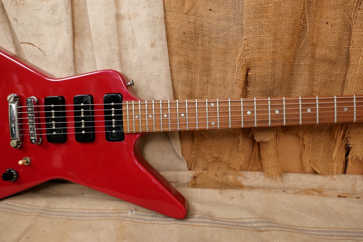 1984 Gibson Explorer III Red > Guitars Electric Solid Body | Southside ...
