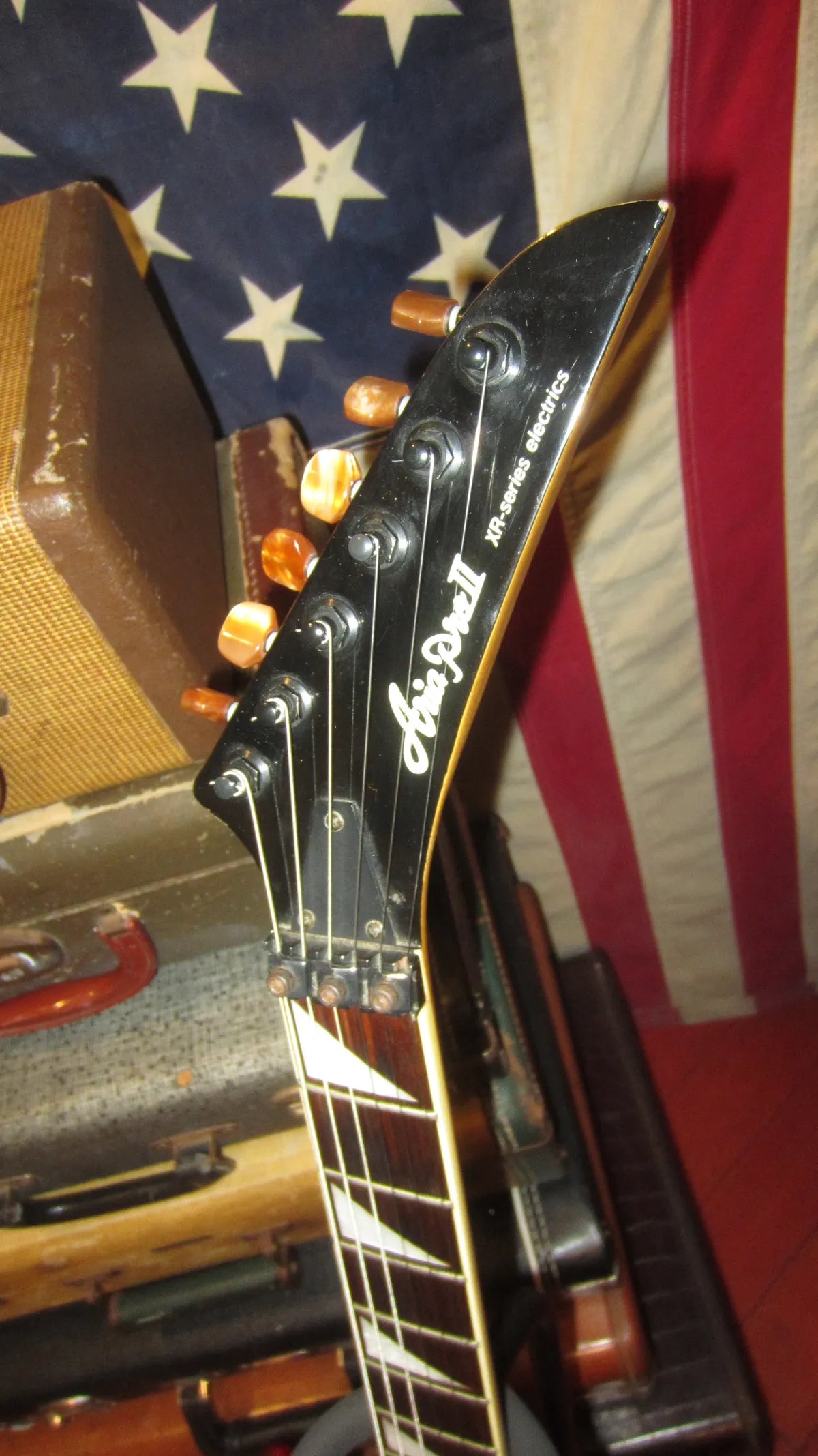 1985 Aria Pro II XR-Series Red Crackle > Guitars Electric Solid Body ...